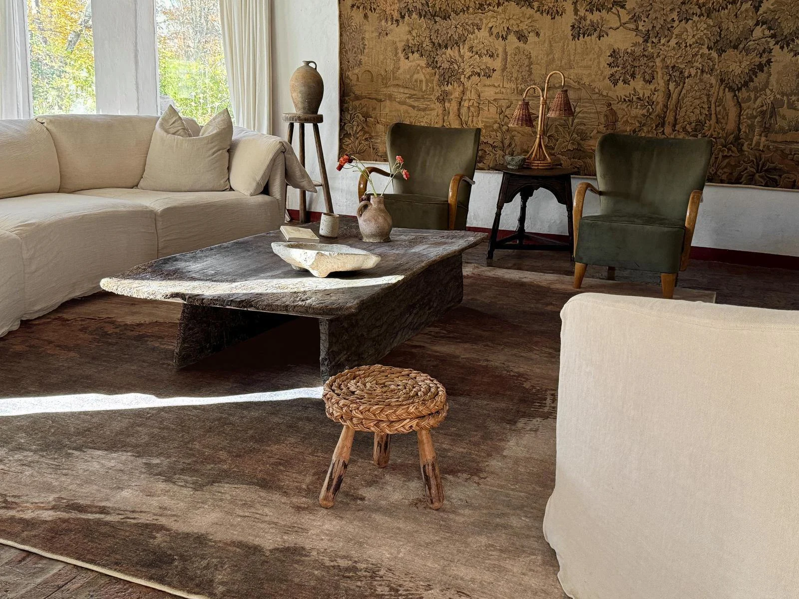 Behind the Archaic Interior Design Trend | Ruggable