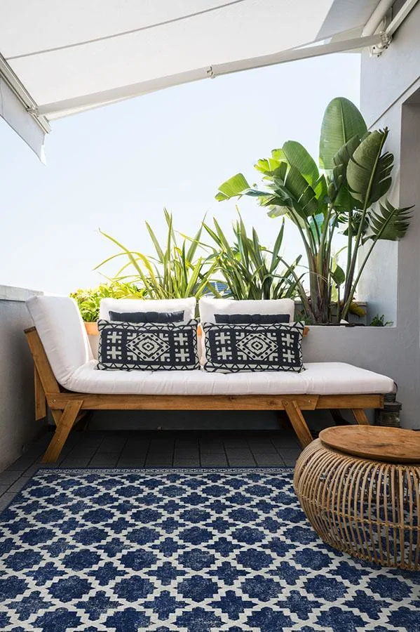 Outdoor Cleo Trellis Royal Blue Rug | Ruggable