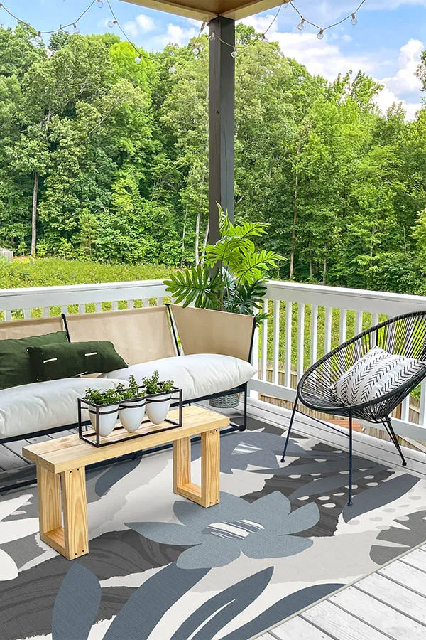 Outdoor Arcadia Steel Blue Rug | Ruggable