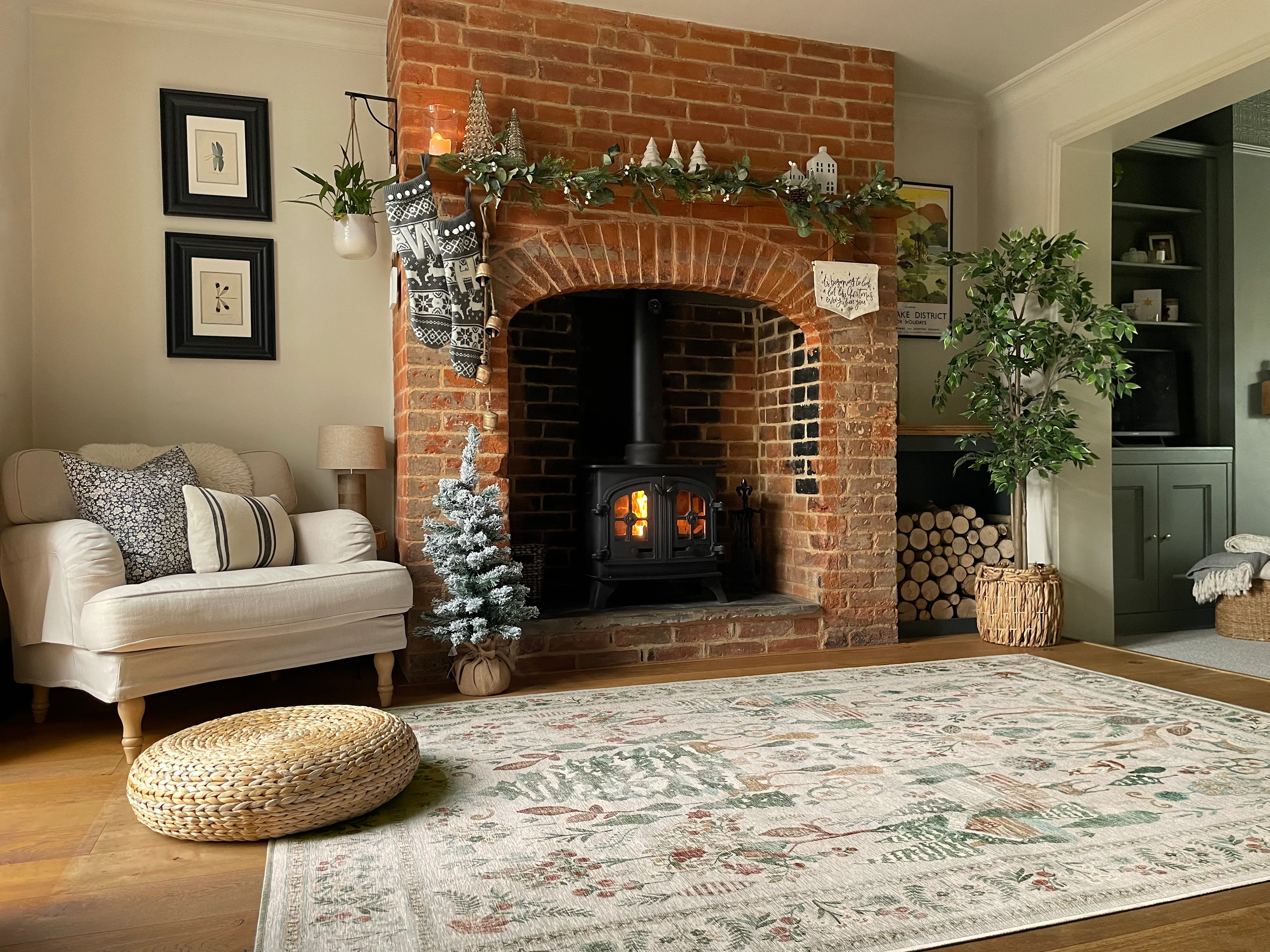 Do Rugs Warm Up a Room? Expert Tips for a Cosy Home l Ruggable