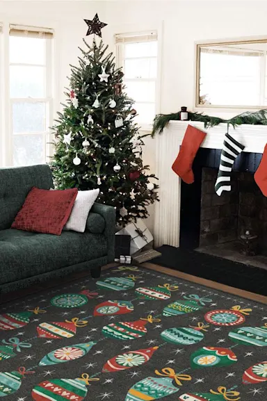 Festive Garland Multicolor Rug | Ruggable