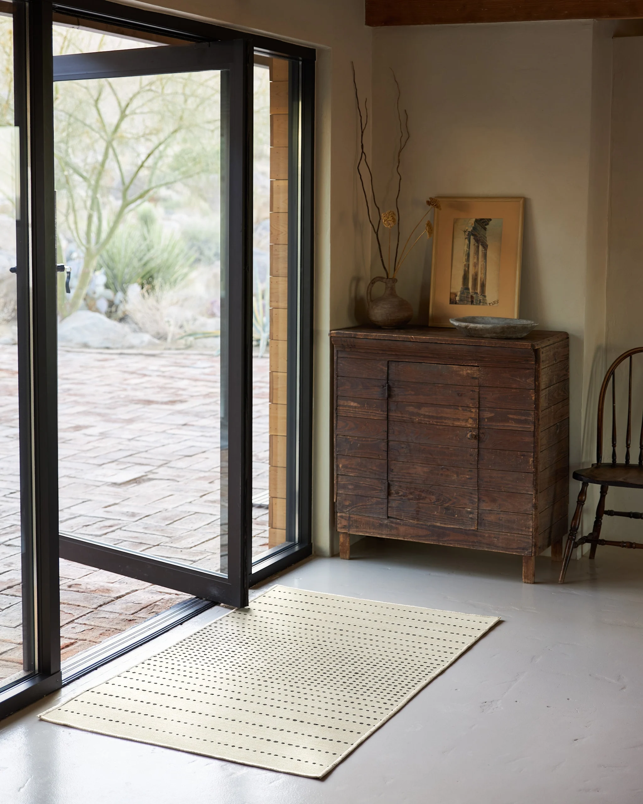 Array Black & Ivory Rug | Ruggable