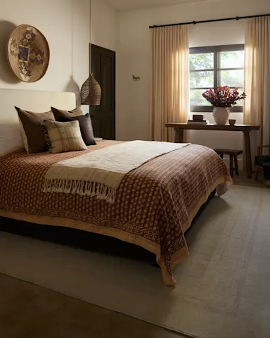 Cyrus Beige Ivory Tufted Rug | Ruggable