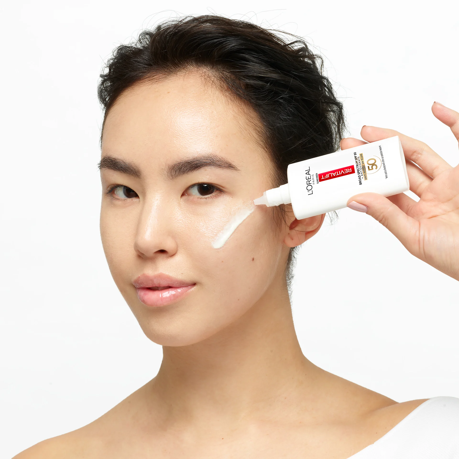 L'Oréal Paris Revitalift Clinical SPF50+ Invisible Fluid | Noli