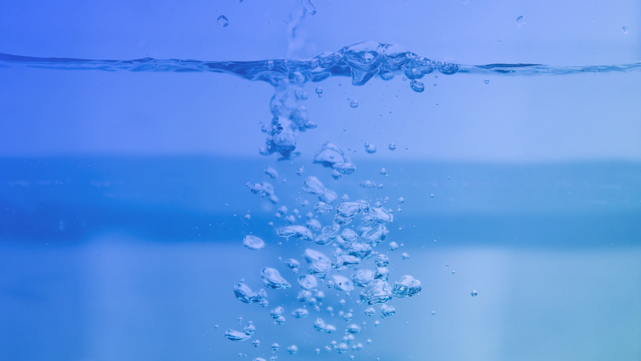 Which water type contains the most microplastics? | Measurlabs