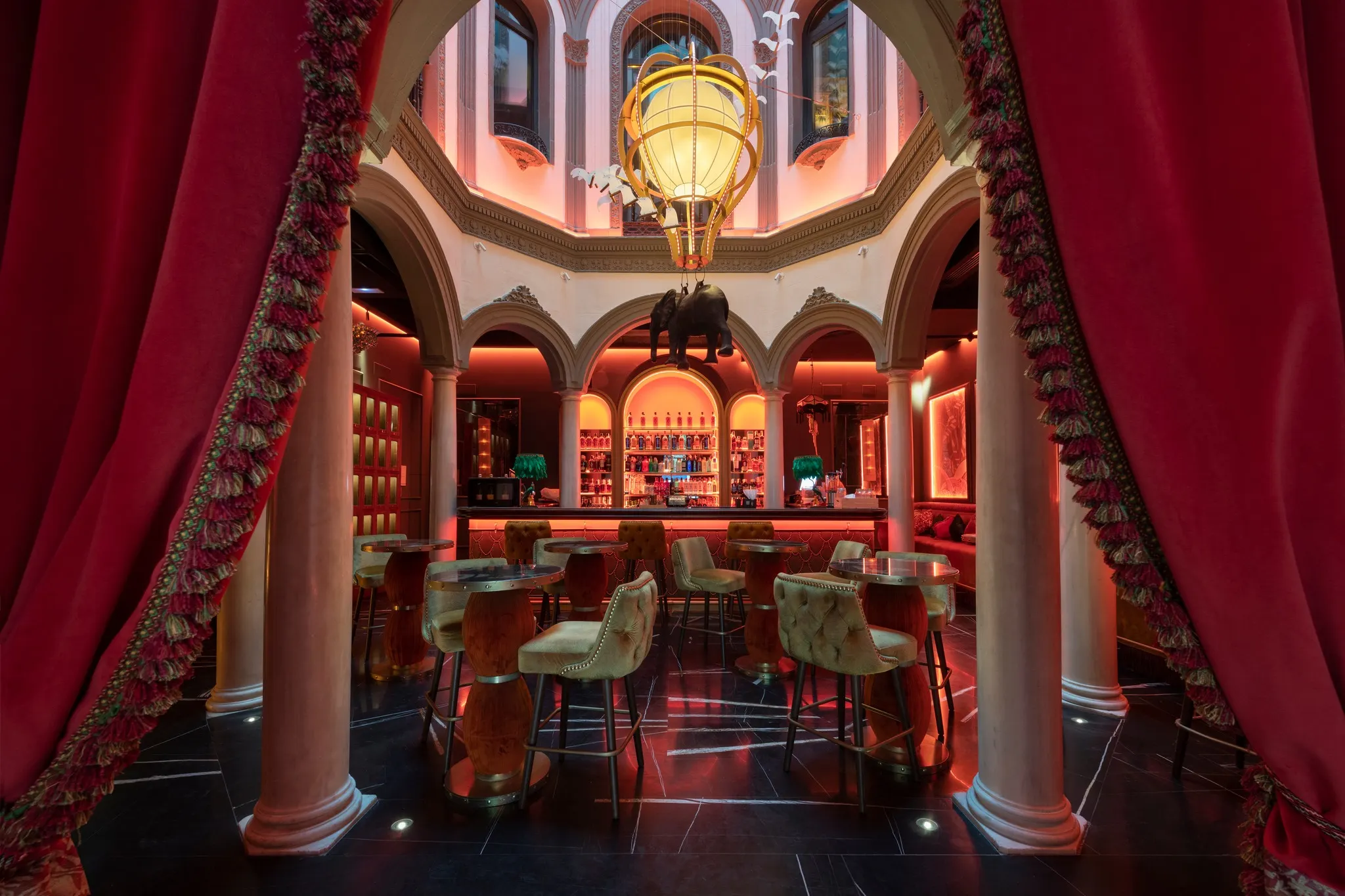 Qué es el tardeo, horario y mejores locales para disfrutarlo | The Bar ...