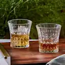 ¿Cómo se hace el whisky? Elaboración e ingredientes | The Bar España