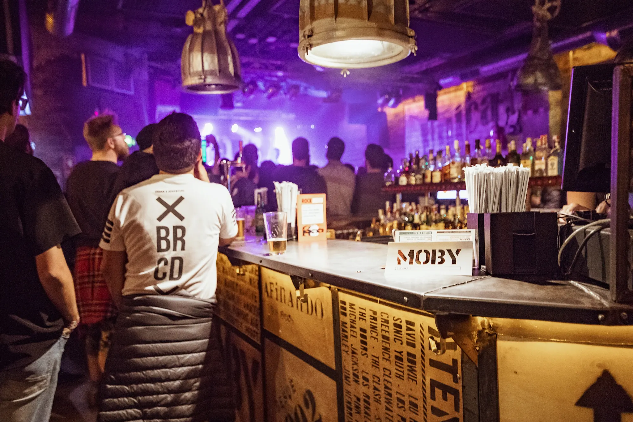 Moby Dick: Sala de Conciertos en Bernabéu | The Bar España