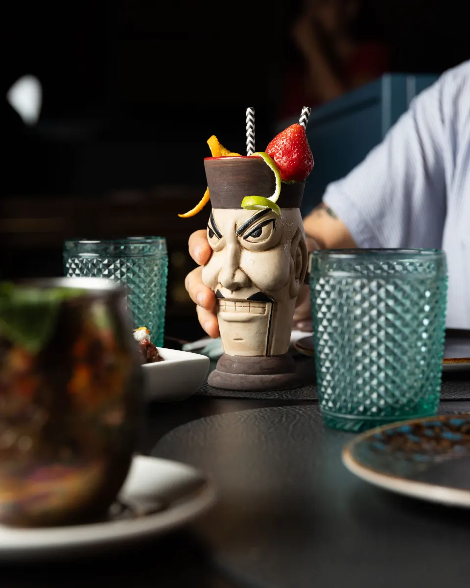 Basuki: Cocina al Humo y Cócteles Estrella en un Oasis Urbano | The Bar ...