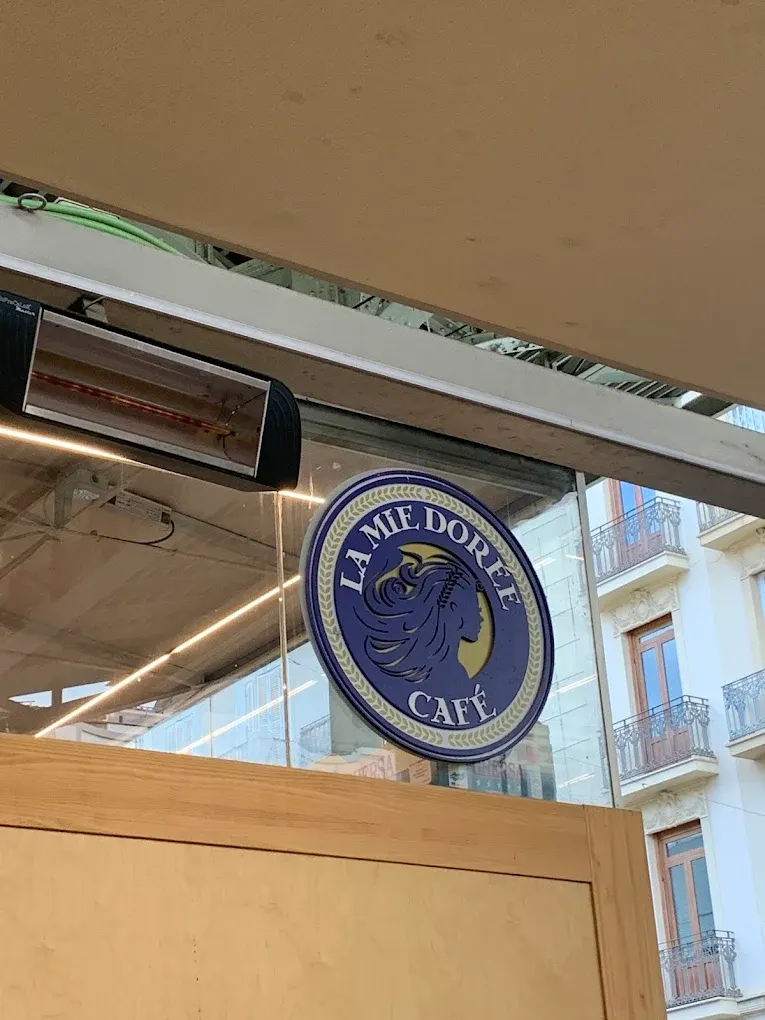 La Mie Dorée Valencia | Pastelería francesa y afterwork con encanto ...