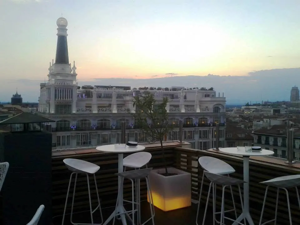 Club Argo: Refugio Gastronómico en Plaza de Santa Ana | The Bar España