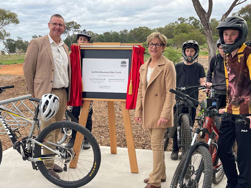 Griffith City Council Officially Unveils Mountain Bike Trail | The ...