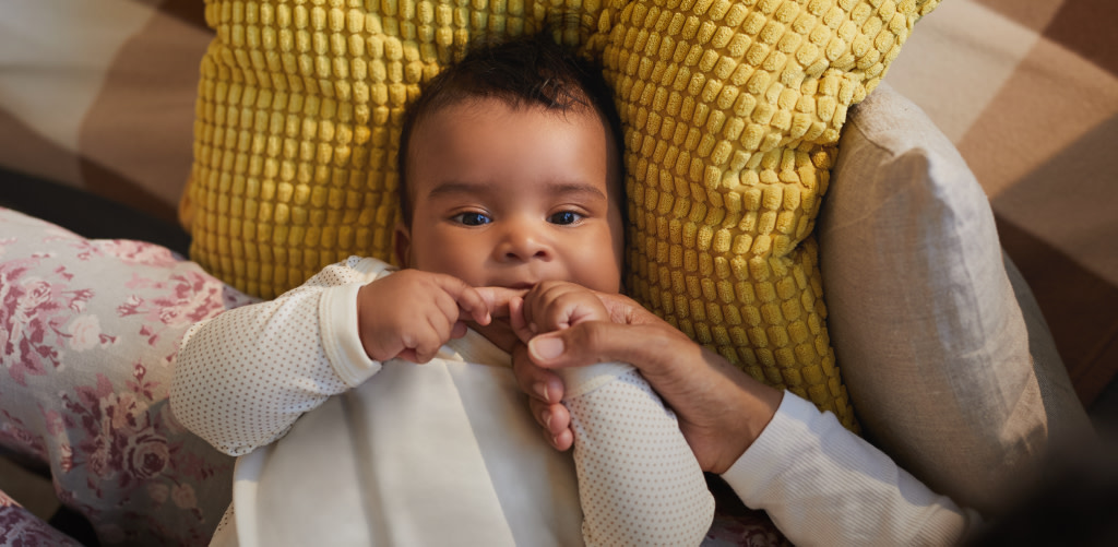 Tips for teething: A guide for new parents | Doona™