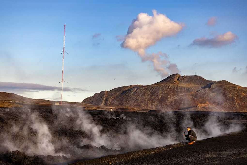 Volcanic Wonders with Grindavík Visit | Explore the Reykjanes Geopark