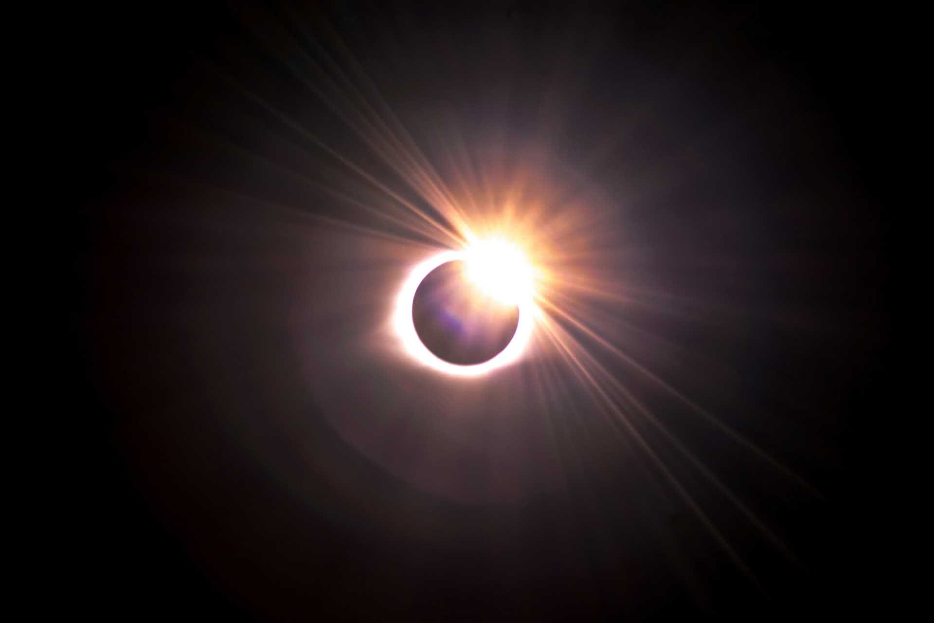 Iceland Eclipse 2026 – The Ultimate Solar Eclipse Tour