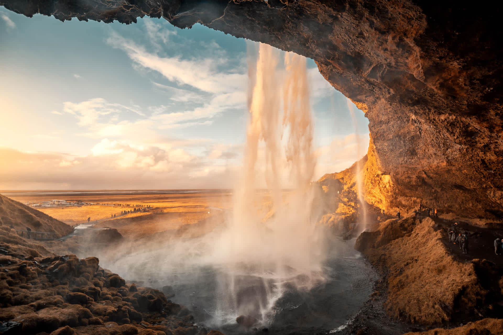 Svartifoss waterfall in Iceland - Your guide I Reykjavik Excursions