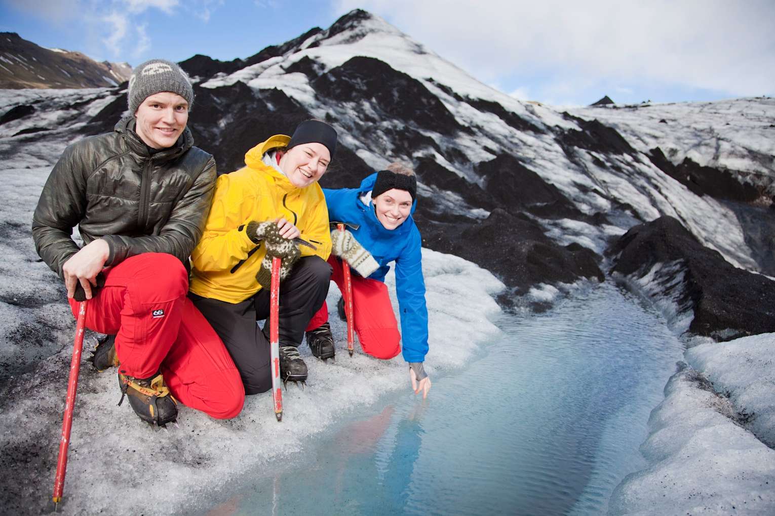 Discover Sólheimajökull: Easy 3-Hour Glacier Hike Adventure