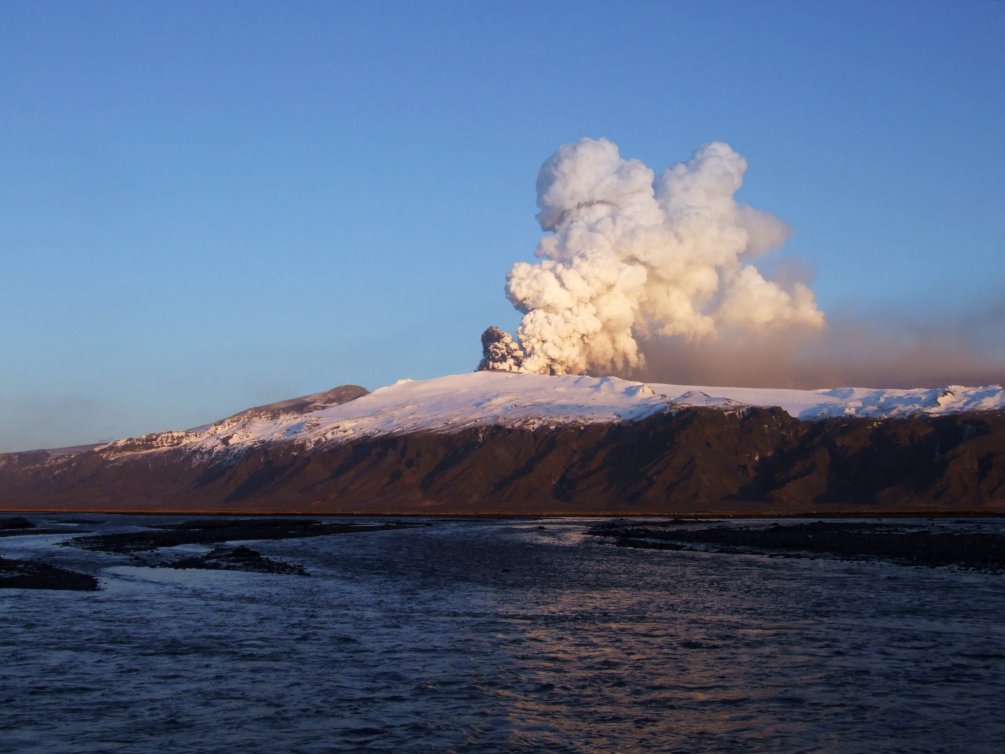 Eyjafjallajökull - 10 years later | Blog | Reykjavik Excursions