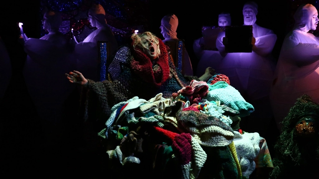 ON SCREEN: Wynne Greenwood and Colin Self | The Kitchen