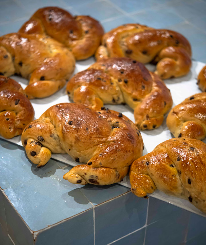 Hallah - Huile d'olive et pépites de chocolat Babka zana | Galeries ...