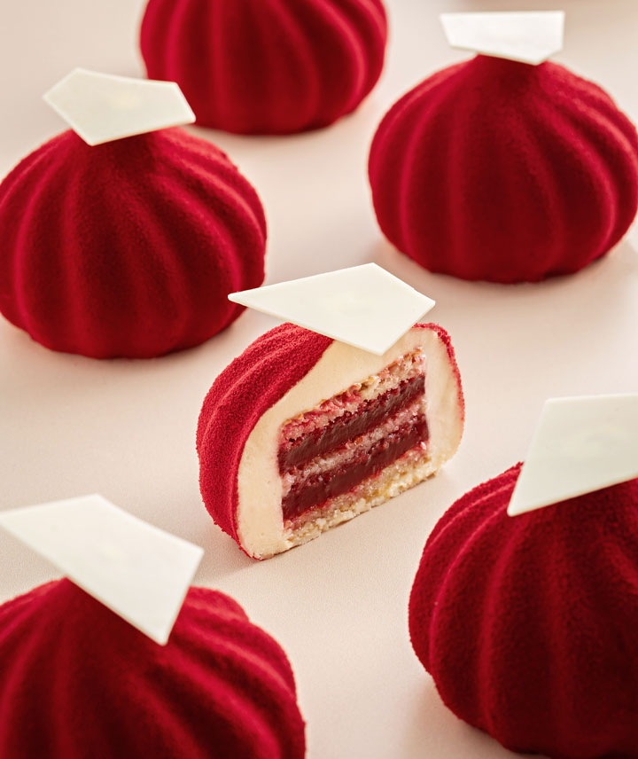 La Pâtisserie Cyril Lignac - boutique en ligne | Galeries Lafayette Le ...