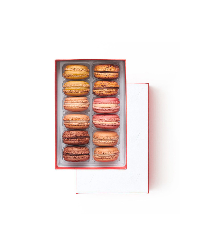 Coffret de 12 macarons - Les Incontournables Pierre hermé paris | Galeries Lafayette Le Gourmet