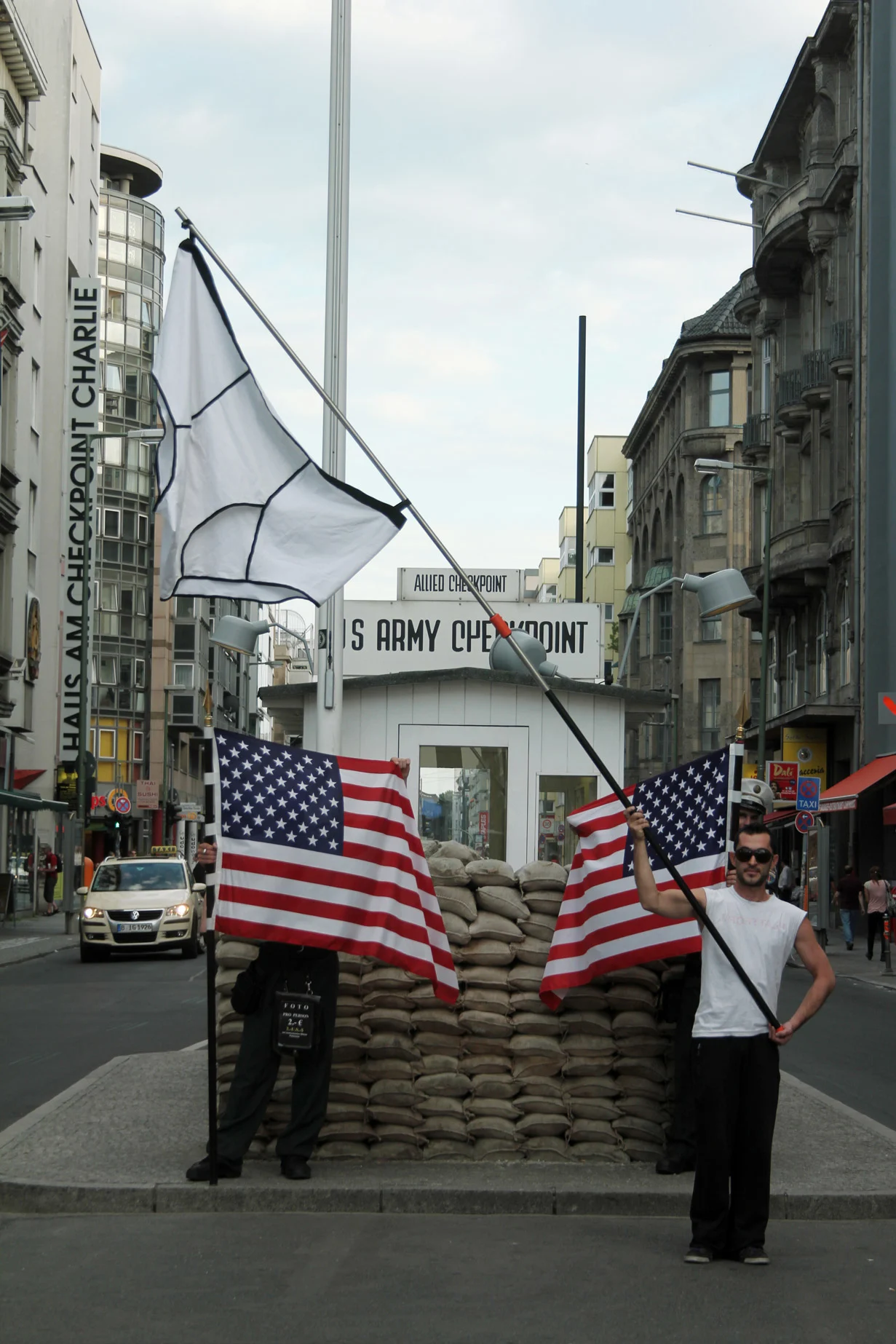 WePresent | Meet Greek visual artist Yiannis Pappas