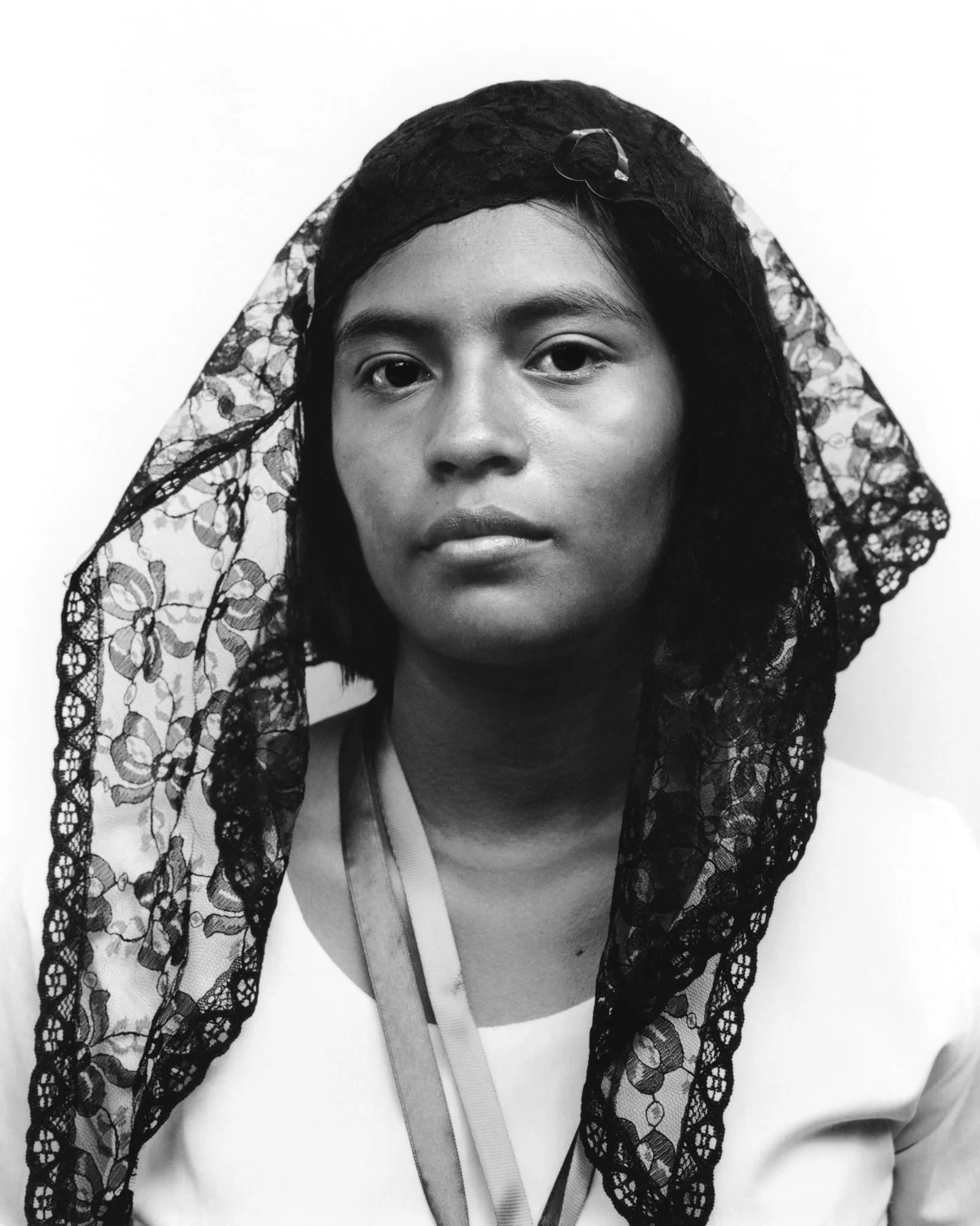 WePresent | Benjamin Eagle captures Christian devotion in El Salvador