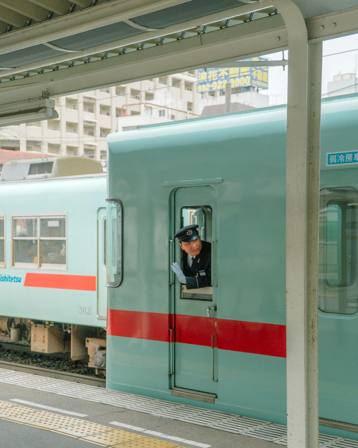 WePresent | Victor Cheng’s playful photos of Japan’s train conductors