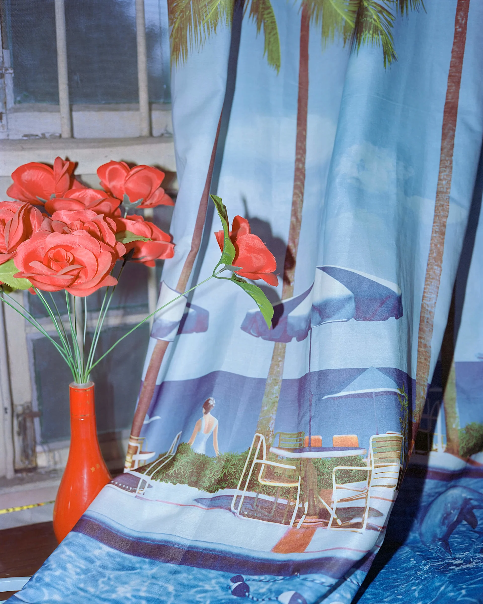 WePresent | Peng Ke sees contradictions in a modern Chinese city