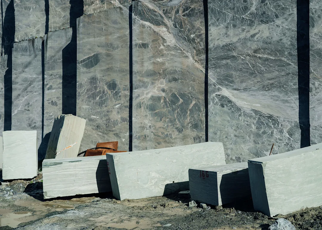 WePresent | Marble carving on the Greek island of Tinos