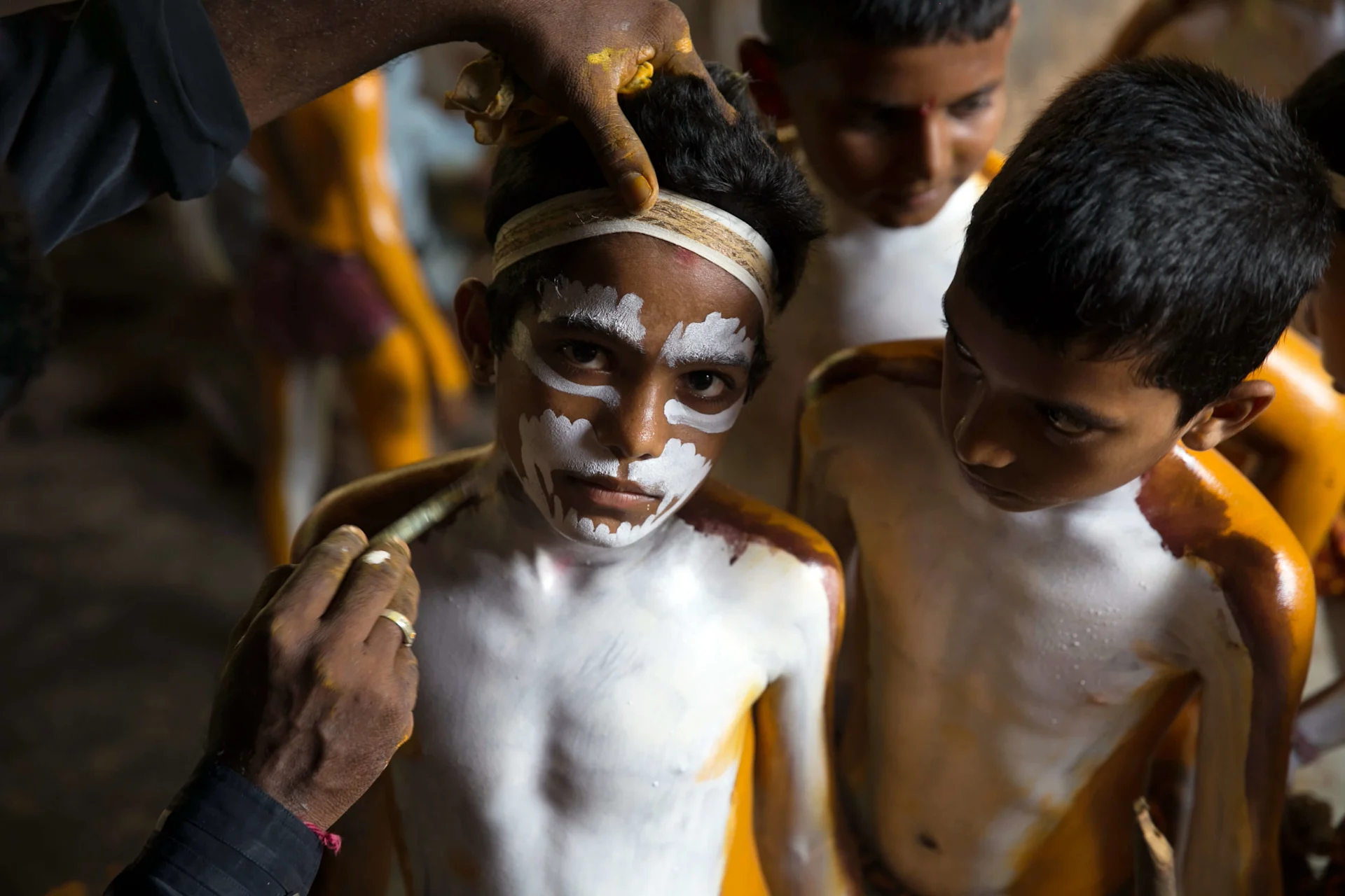 WePresent | Pradeep KS photographs the Indian tradition of Hulivesha