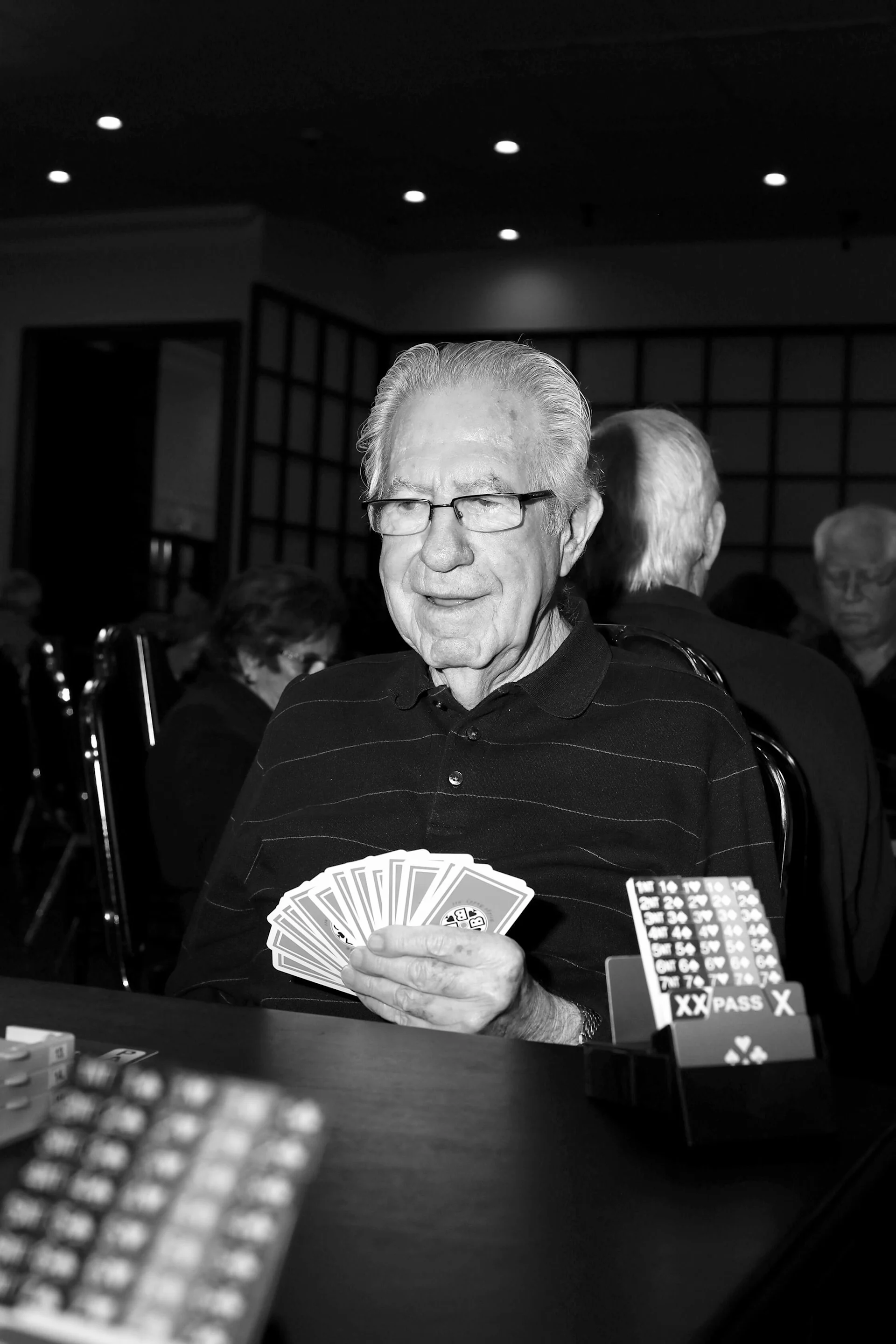 WePresent | Bess Adler photographs New York’s bustling Bridge clubs