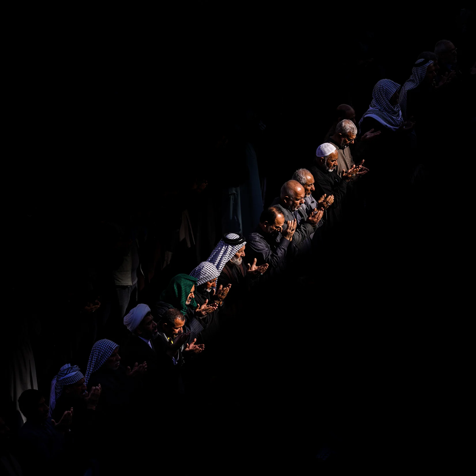 WePresent | Abbas Raad’s photographs of religious worship in Iraq