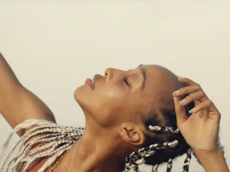 WePresent | Elisabeth Sutherland