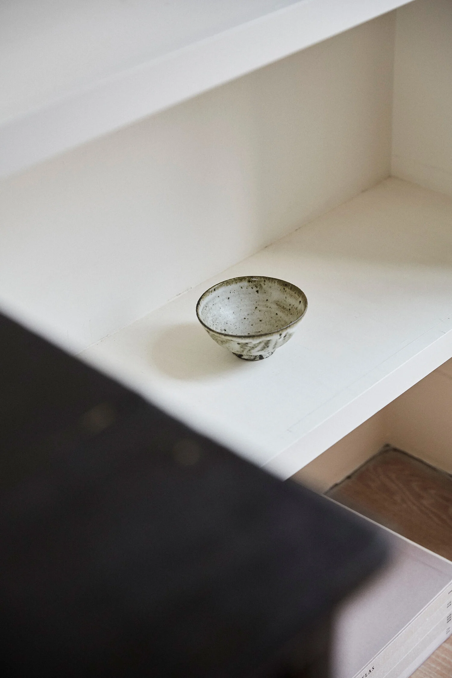 WePresent | A visit to Nigel Slater’s house to see his ceramics