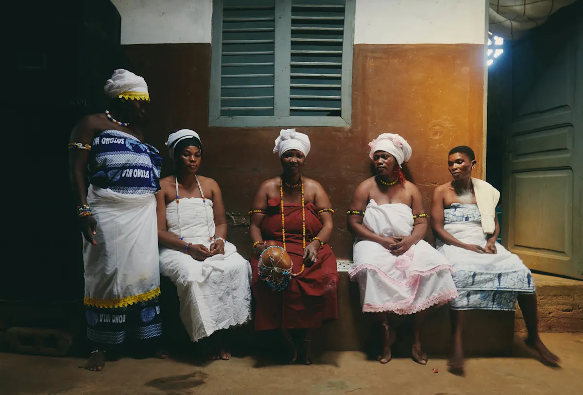 WePresent | Tamibé Bourdanné photographs Vodou worshipers in Benin