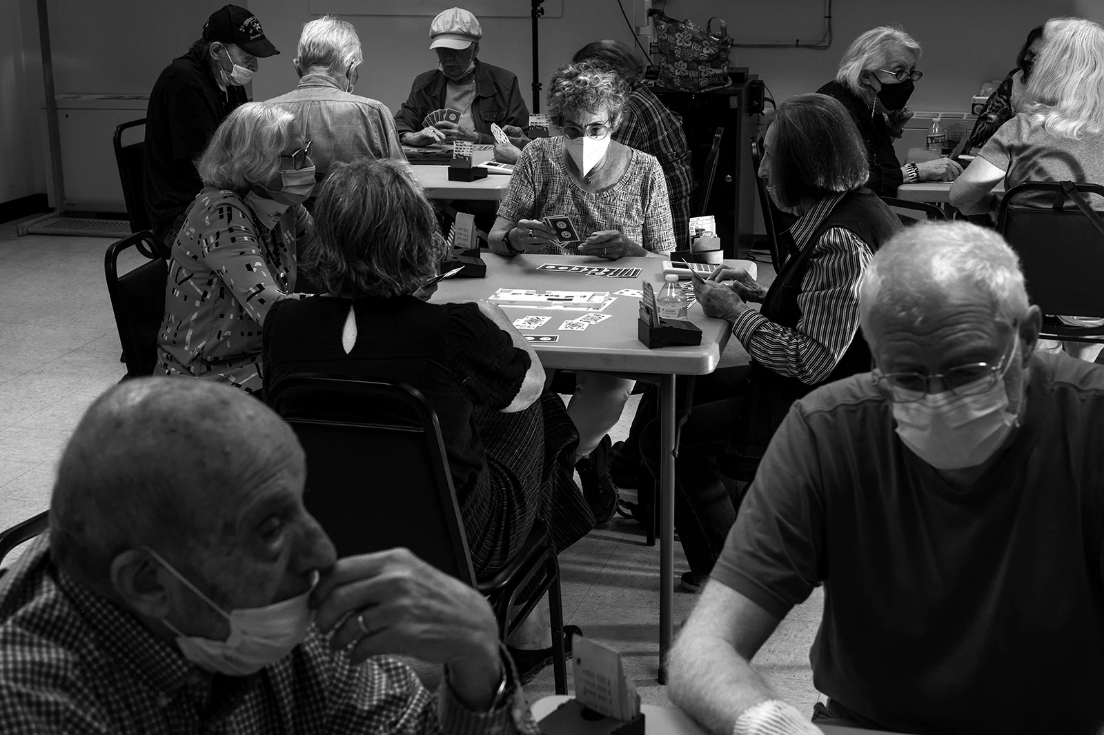 WePresent | Bess Adler photographs New York’s bustling Bridge clubs