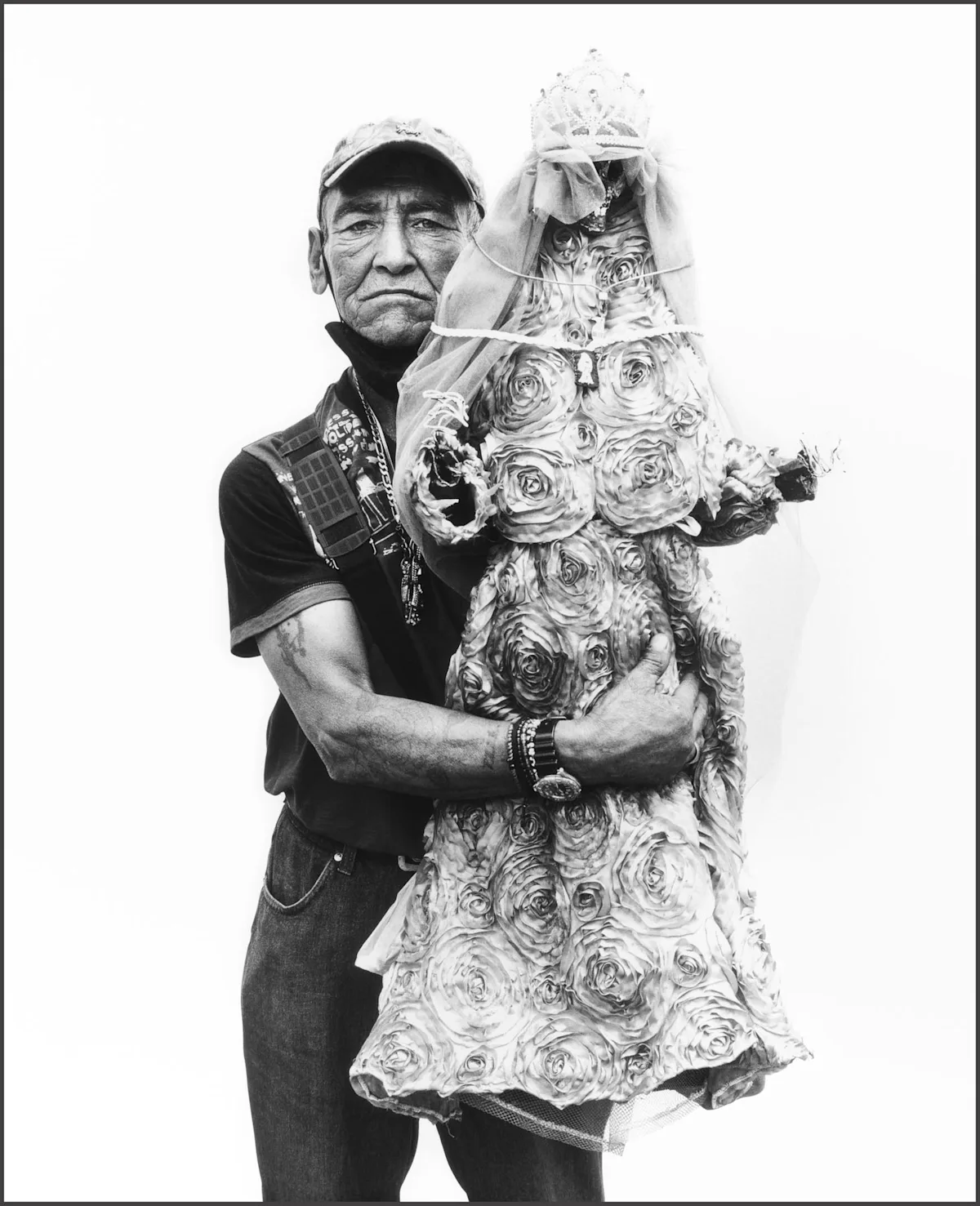 WePresent | Sam Gregg’s portraits of followers of Mexico’s Santa Muerte