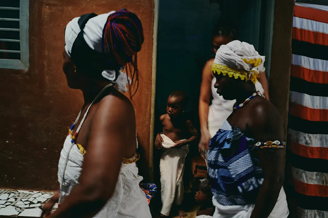 WePresent | Tamibé Bourdanné photographs Vodou worshipers in Benin