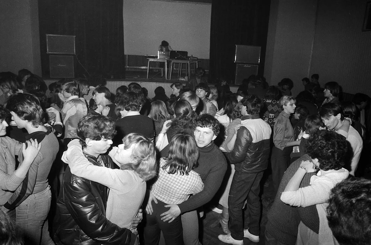 WePresent | Photographers Wanda and Gábor Martin capture an eternal youth