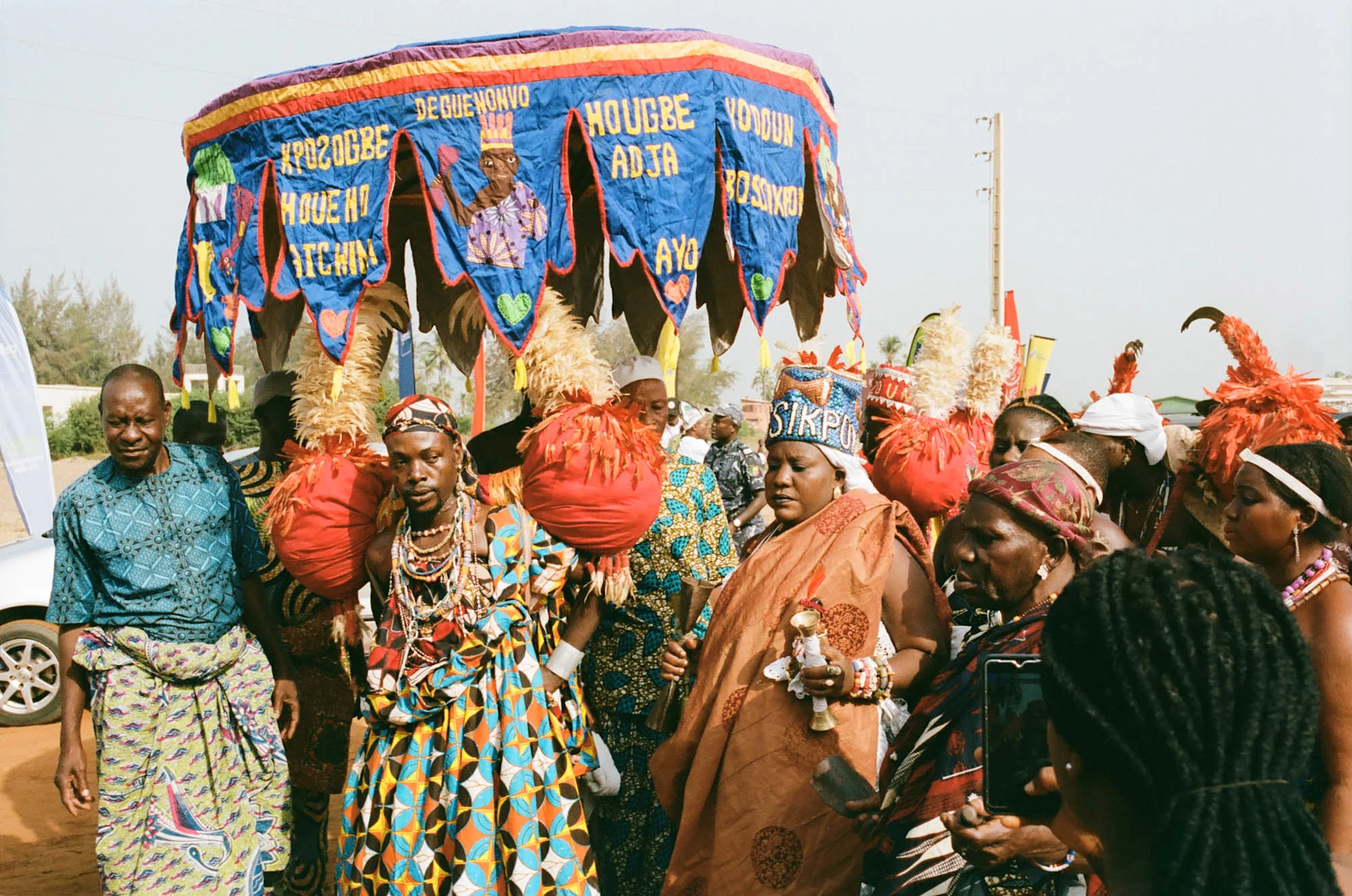 WePresent | Tamibé Bourdanné photographs Vodou worshipers in Benin
