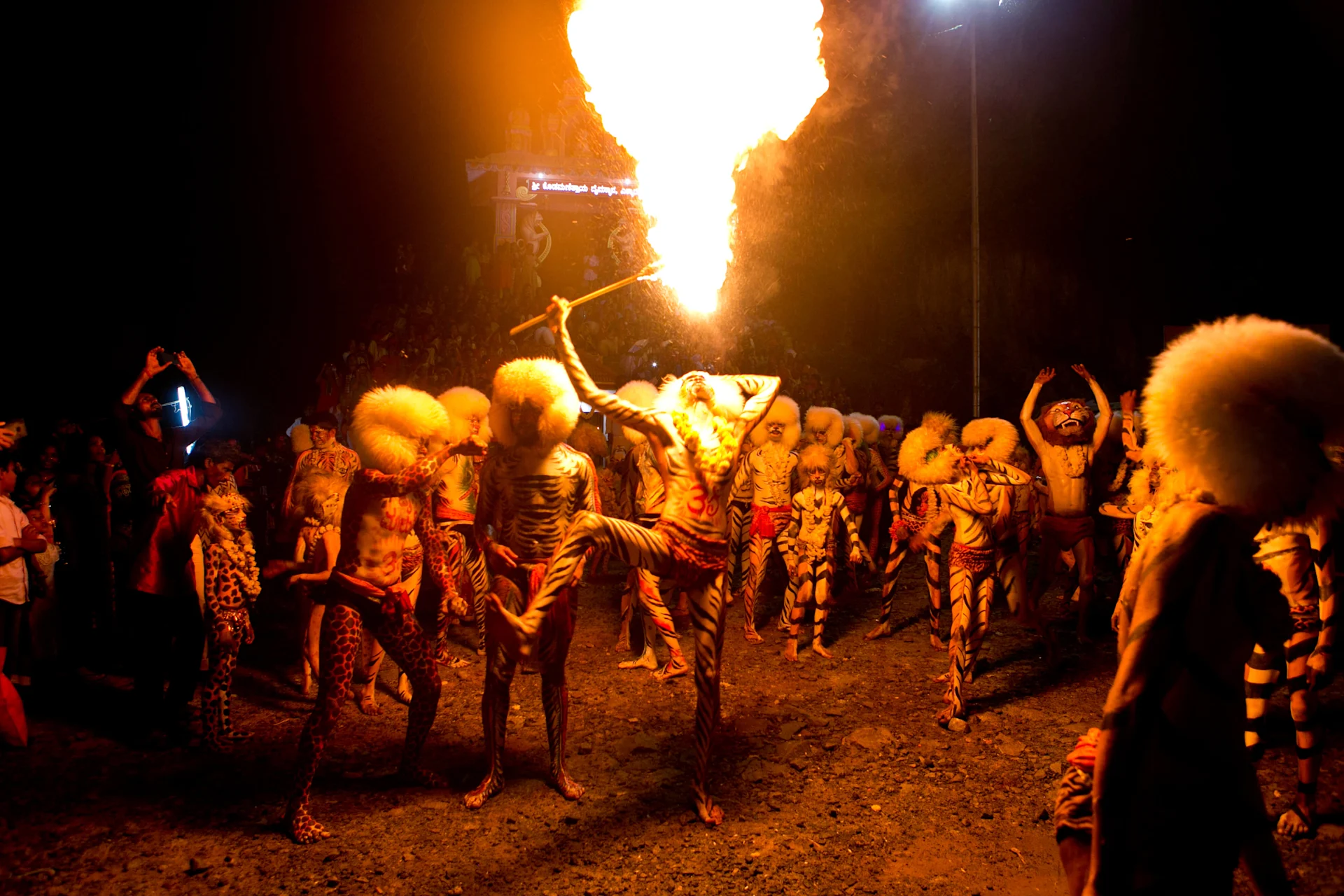 WePresent | Pradeep KS photographs the Indian tradition of Hulivesha