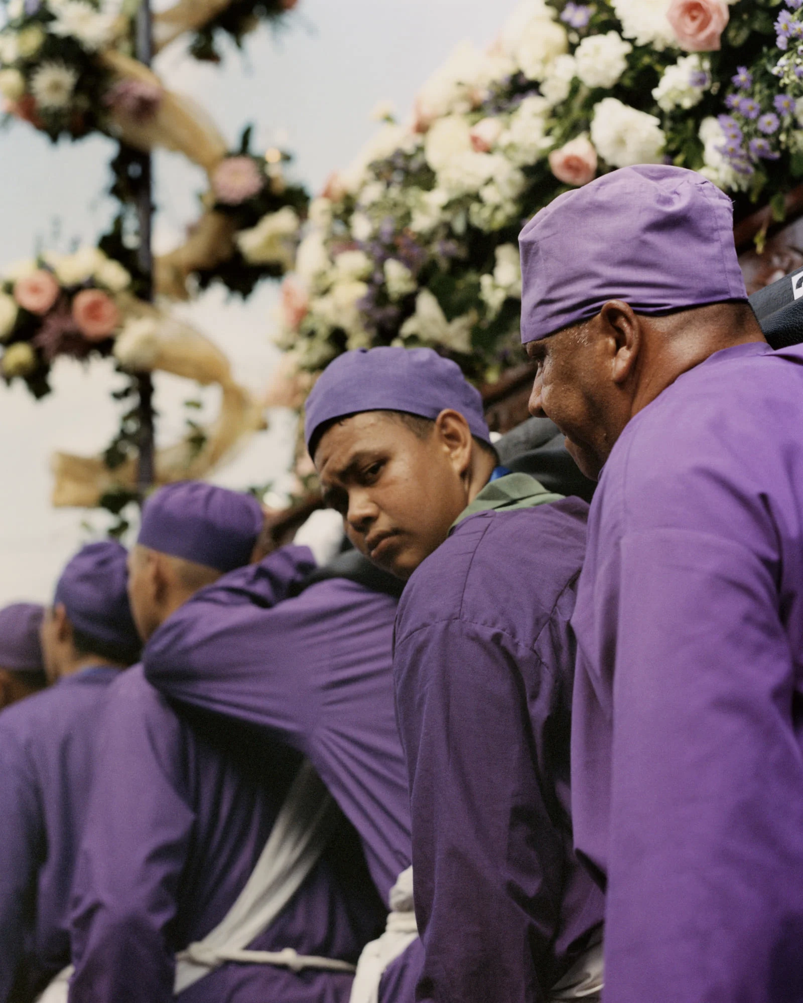 WePresent | Benjamin Eagle captures Christian devotion in El Salvador