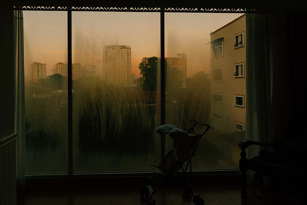 WePresent | Photographer Lisa Sorgini explores motherhood