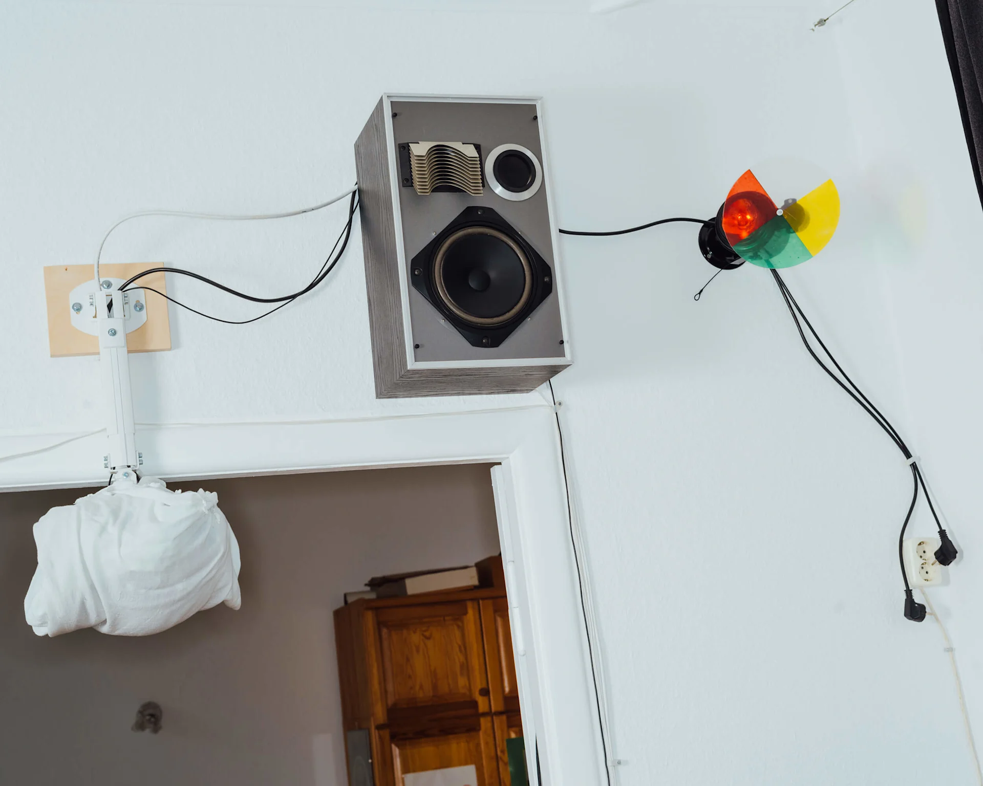 WePresent | Meet the 70-year-old techno DJ Robot Bennett