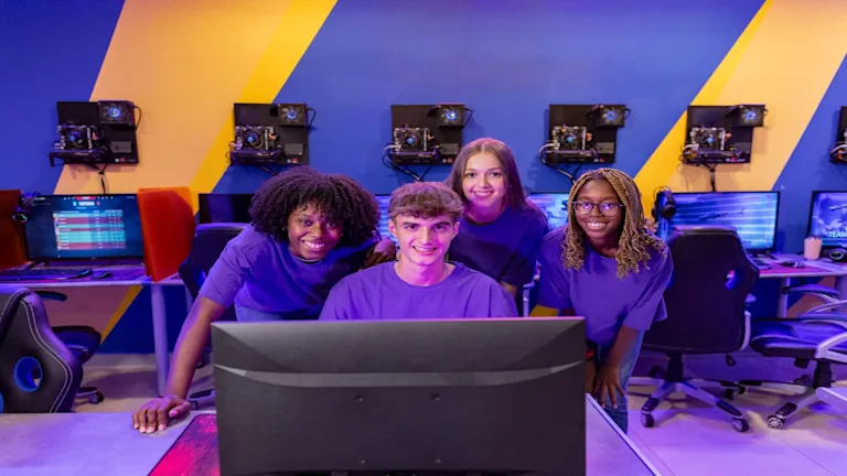 Roblox Addiction in Kids: Warning Signs Parents Need to Recognize