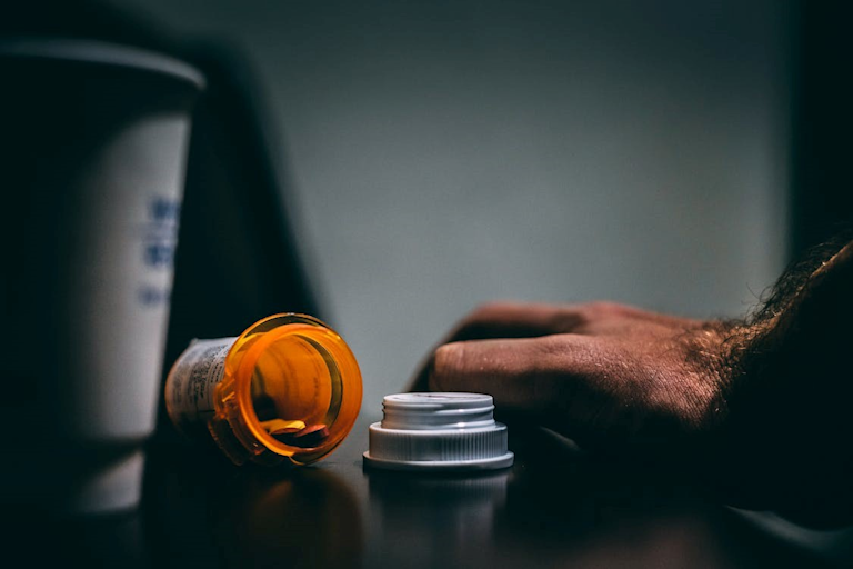 Different Drug Withdrawal Symptoms & Causes