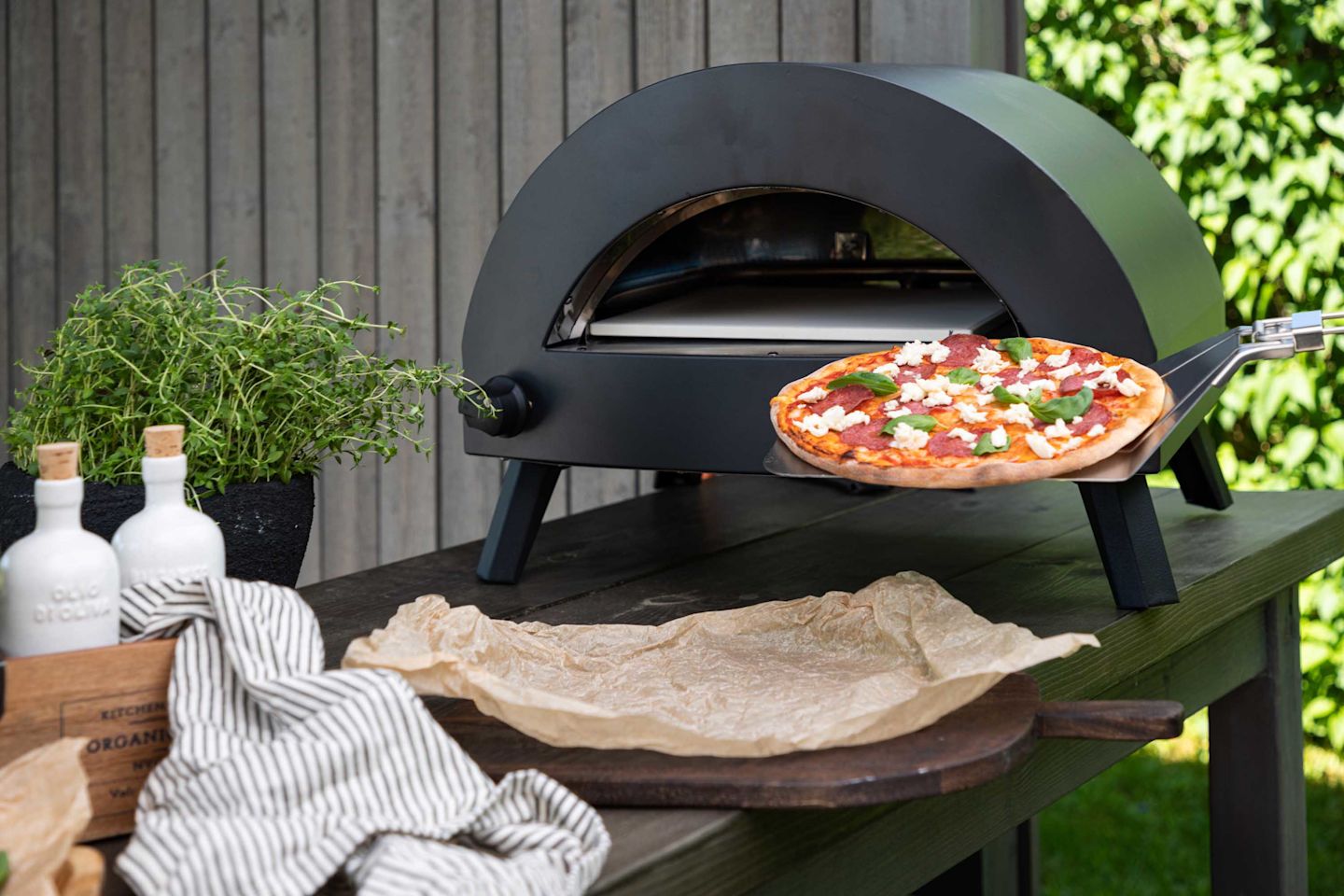 Den ultimata guiden för att använda en pizzaugn: Tips och tekniker