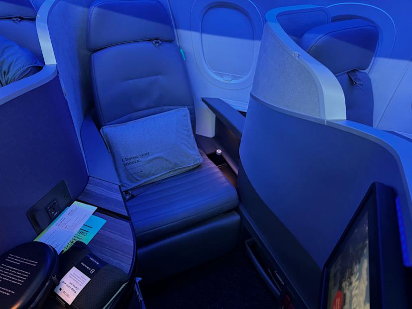 JetBlue Mint Class: What It’s Like and How To Fly for Less